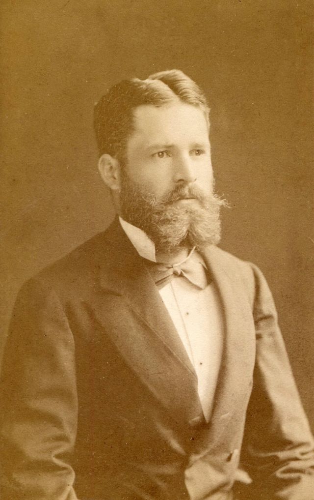 40 Cool Photos Show Unique Styles of Beards and Mustaches During ...