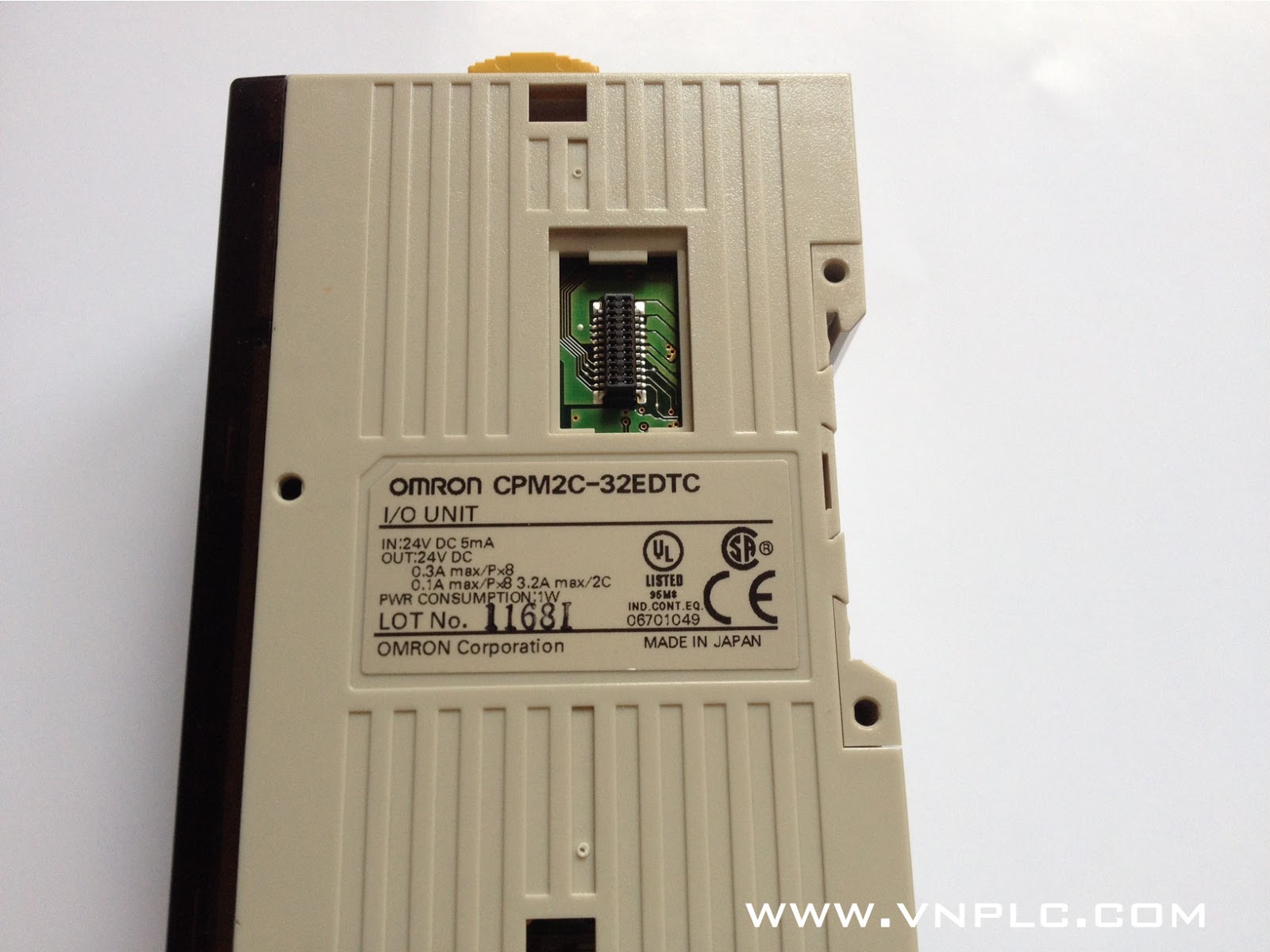 Omron - CPM2C-32EDTC - VNPLC.COM - Mua bán PLC, HMI, Biến tần, Thiết bị điều khiển