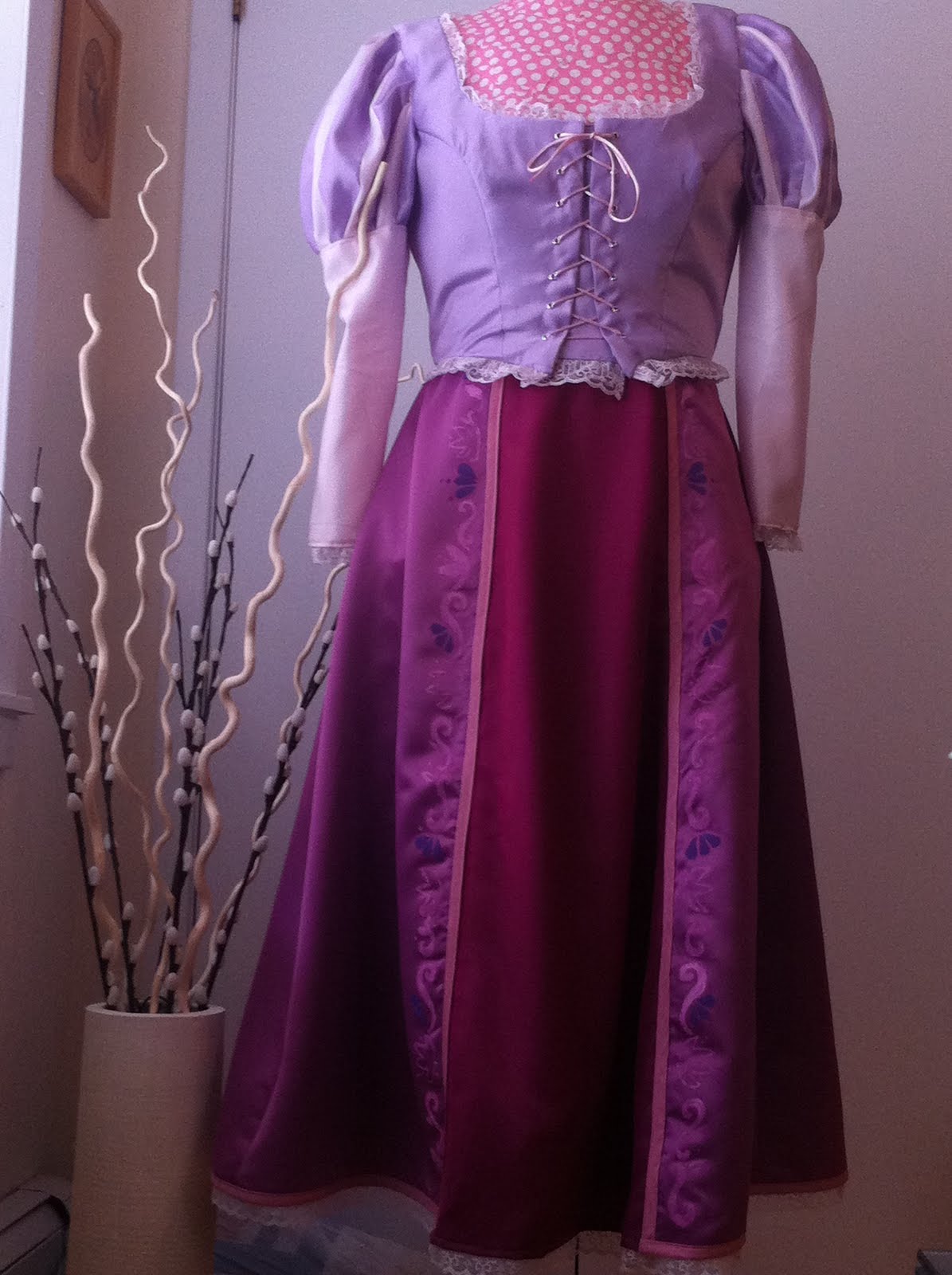 Sew Leslie: How I Made My Rapunzel Costume