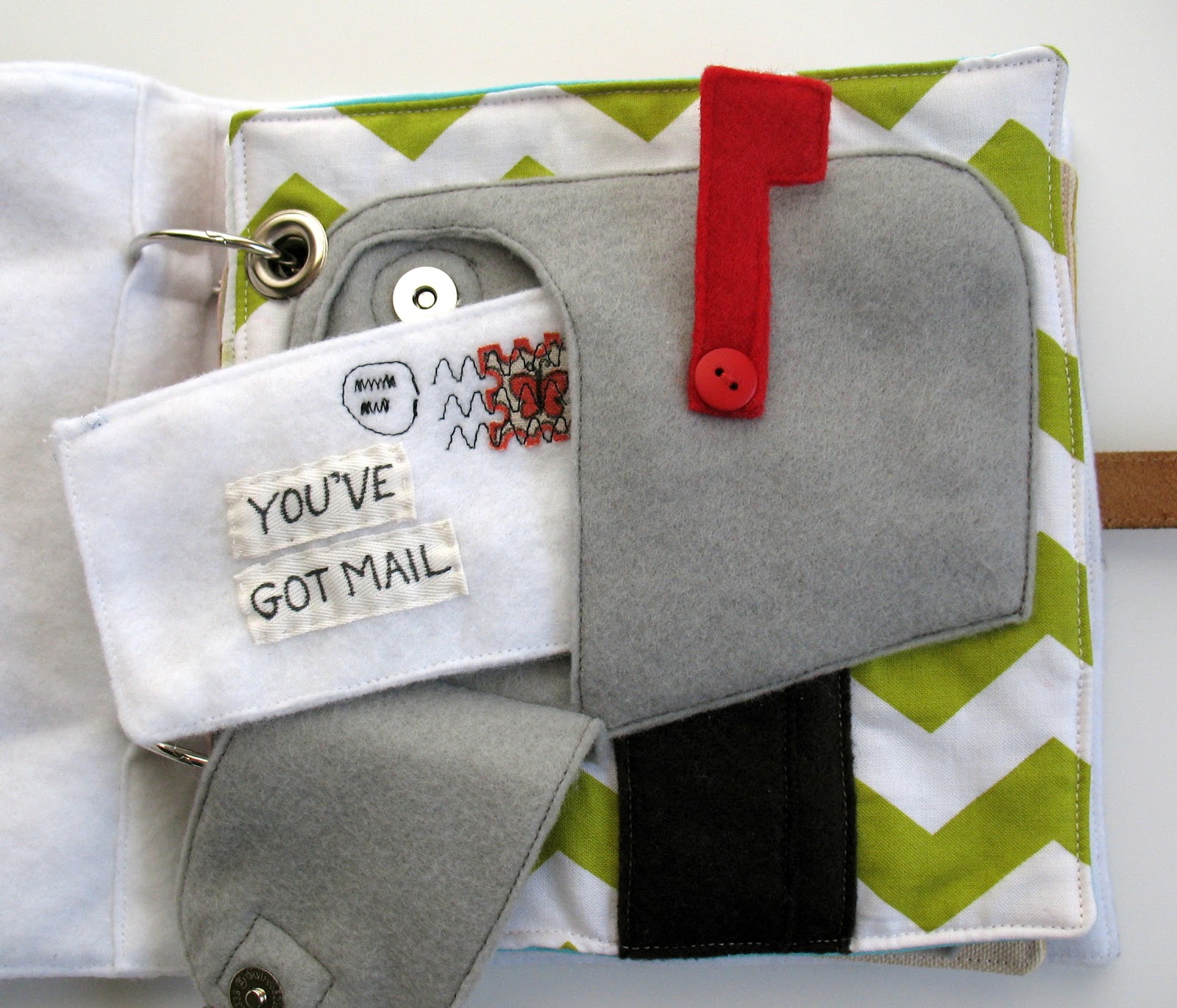 Peach Button: Quiet Book Volume 1