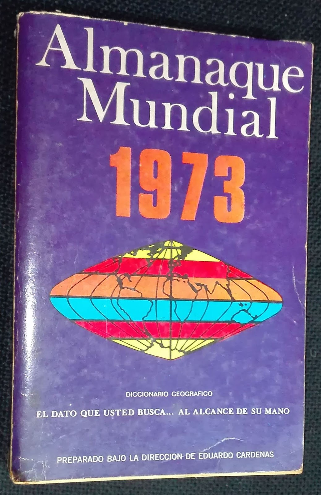 Mi colección de almanaques: Almanaque mundial (107 ejemplares)