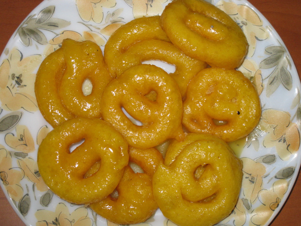 Sri Lankan Tasty Recipes: Sri lankan Pani Walalu ( Unduwal )