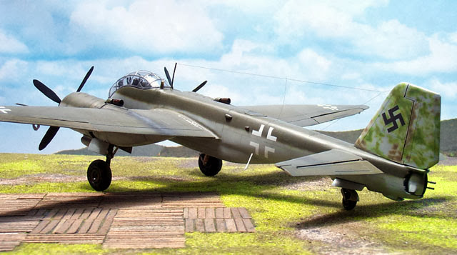 Hobby: Junkers Ju-89-Din ianuarie anul 2002 Unicraft introduce un nou ...