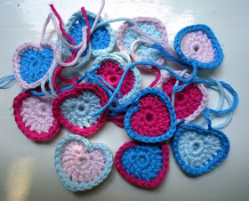 A Playful Stitch: Mini Hearts