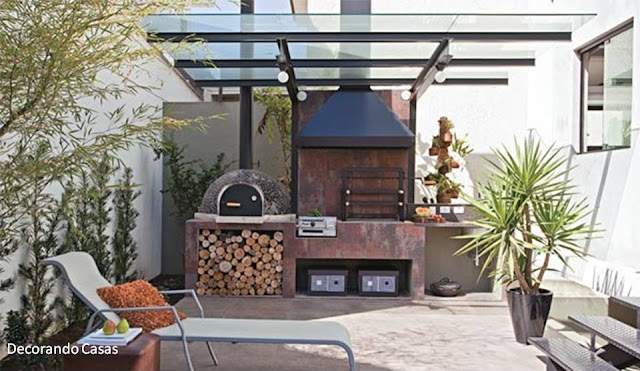 ÁREA COM CHURRASQUEIRA RÚSTICA: 33 IDEIAS PARA TE INSPIRAR