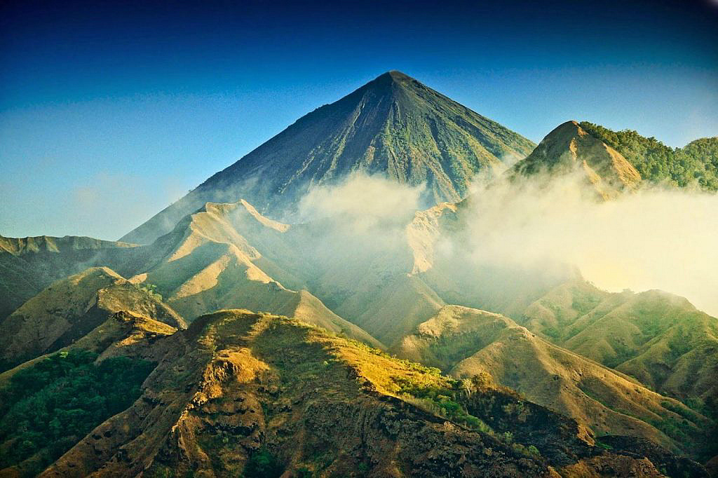 Menemukan Kesejukan Flores dengan Wisata Bajawa