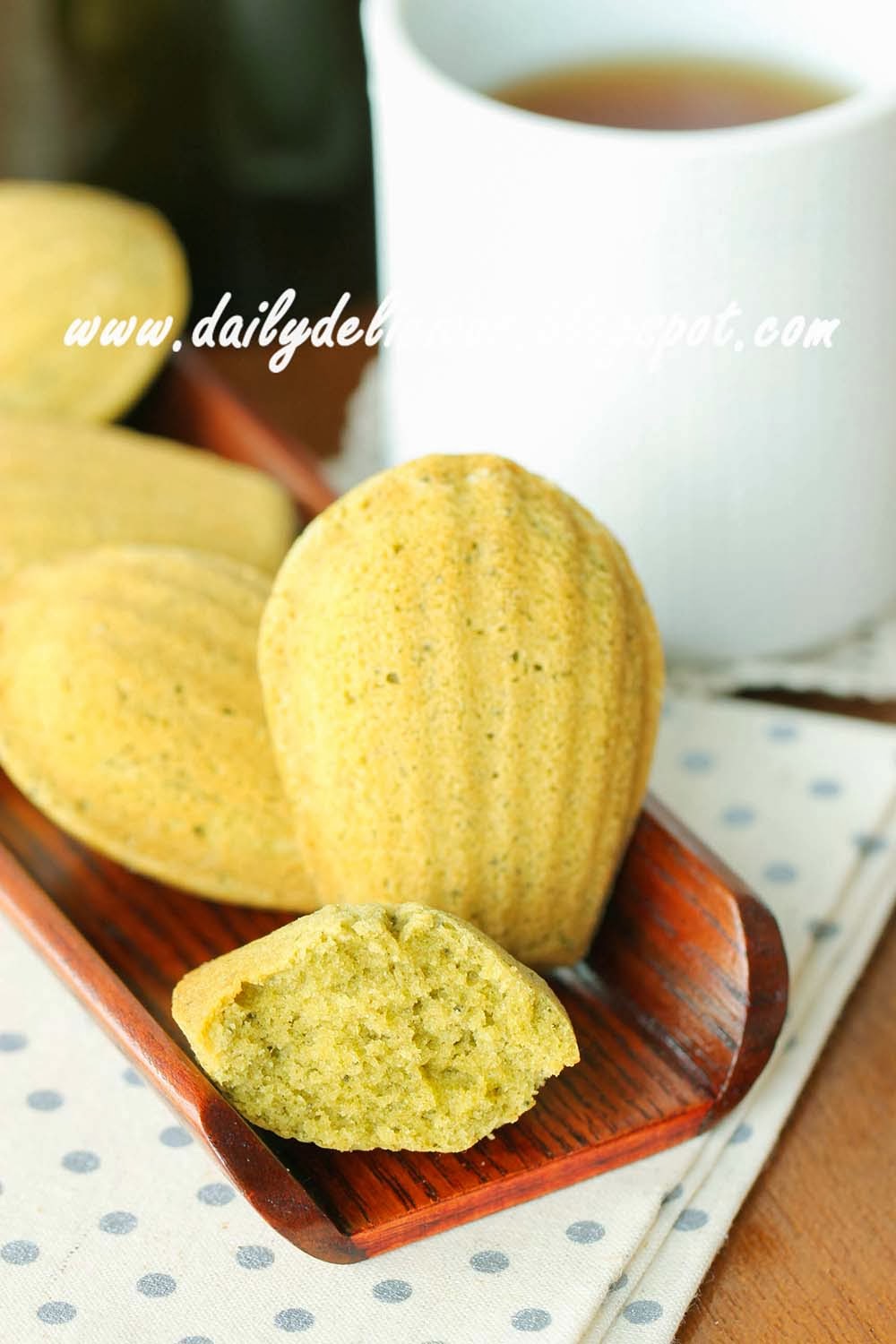 dailydelicious thai: Mini Matcha Madeleines: Mini size I love you