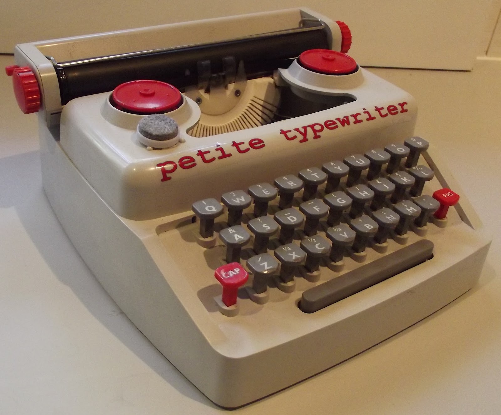 oz.Typewriter: Help Pick the Toy Typewriter: The Richard Polt Challenge 2