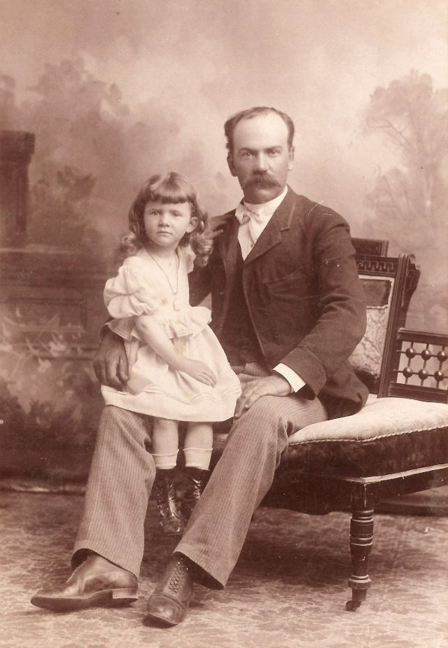 Victorian Fatherhood: Lovely Photos of Fathers With Their Children in ...