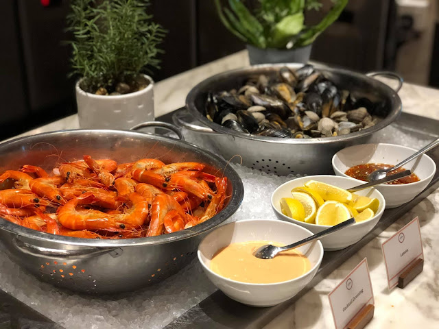 THURSDAY AROUND THE WORLD BUFFET DINNER AT AMAYA FOOD GALLERY AMARI ...