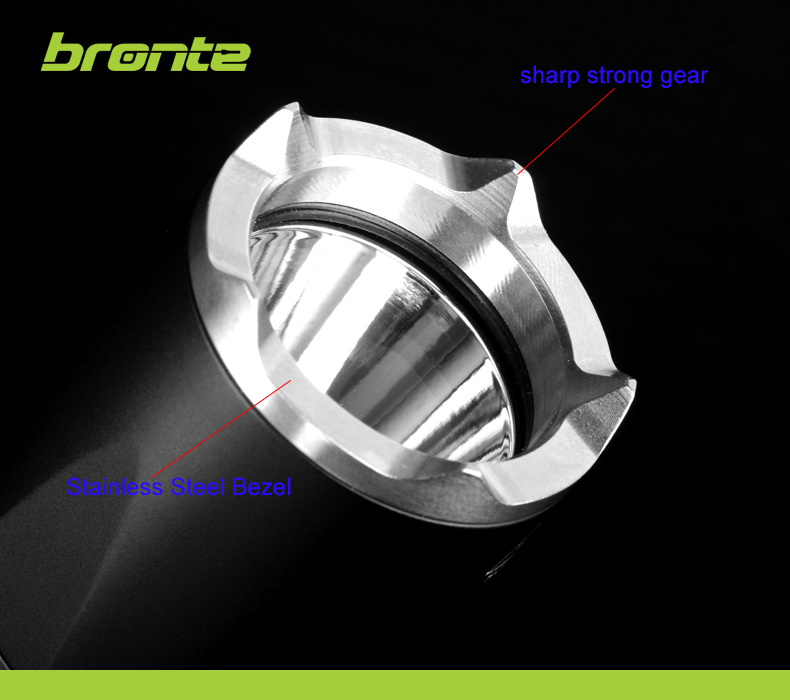 FlashlightHolic: A tactical flashlight bezel may save you in emergency