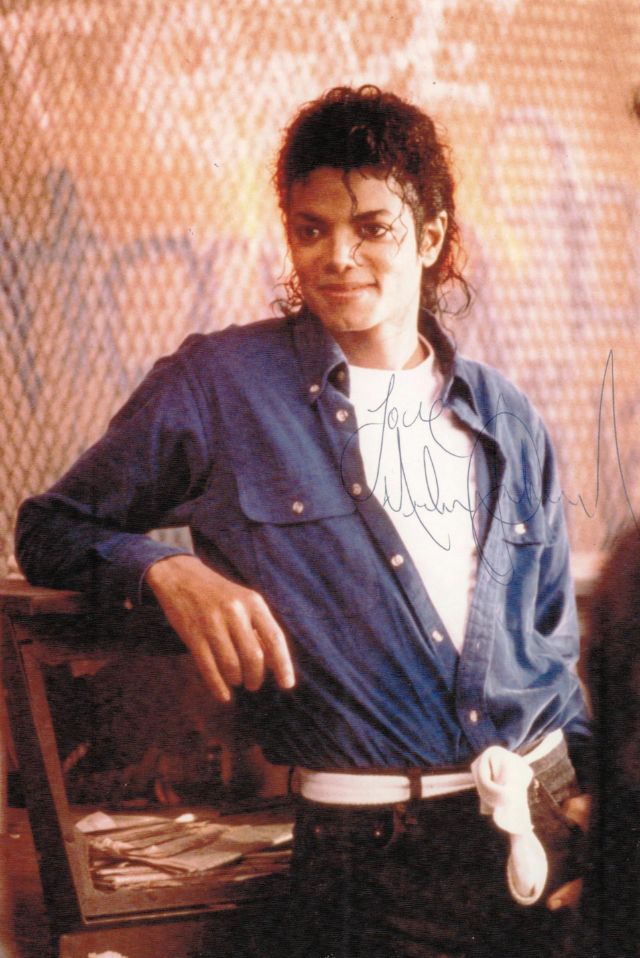 30 Vintage Photographs of a Young and Handsome Michael Jackson in the ...