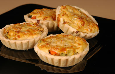 Meat tart with bechamel sauce recipe