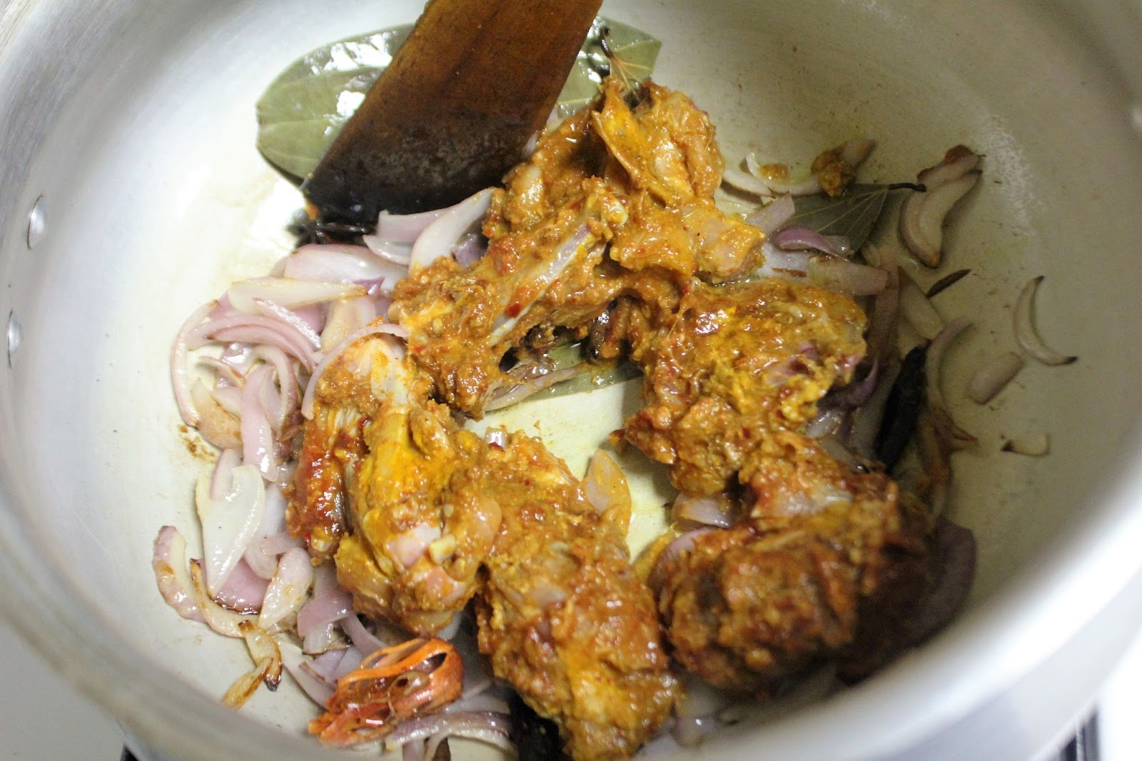 Bethica's Kitchen Flavours: Chicken Pulao