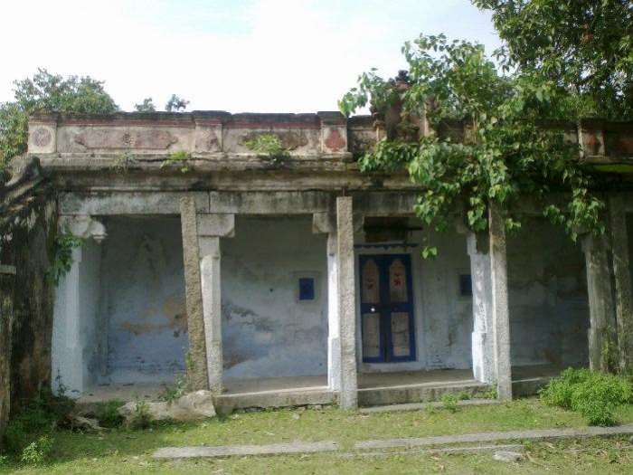 Tamilnadu Tourism: Adhinathar Jain Temple, Poondi, Arani, Thiruvannamalai