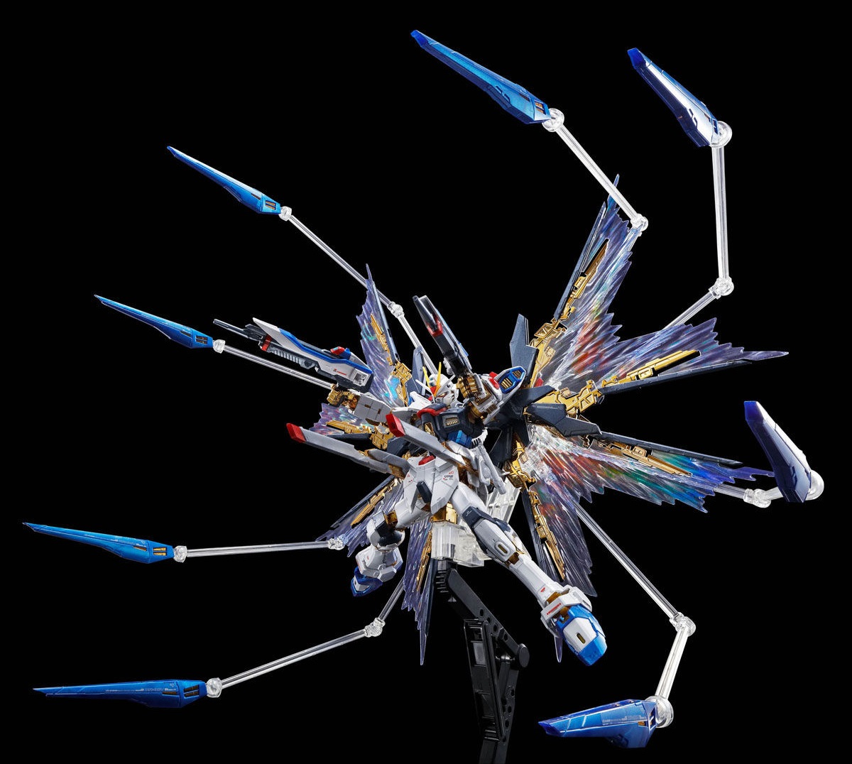 P-BANDAI: RG 1/144 Strike Freedom Gundam (TITANIUM FINISH) Official ...