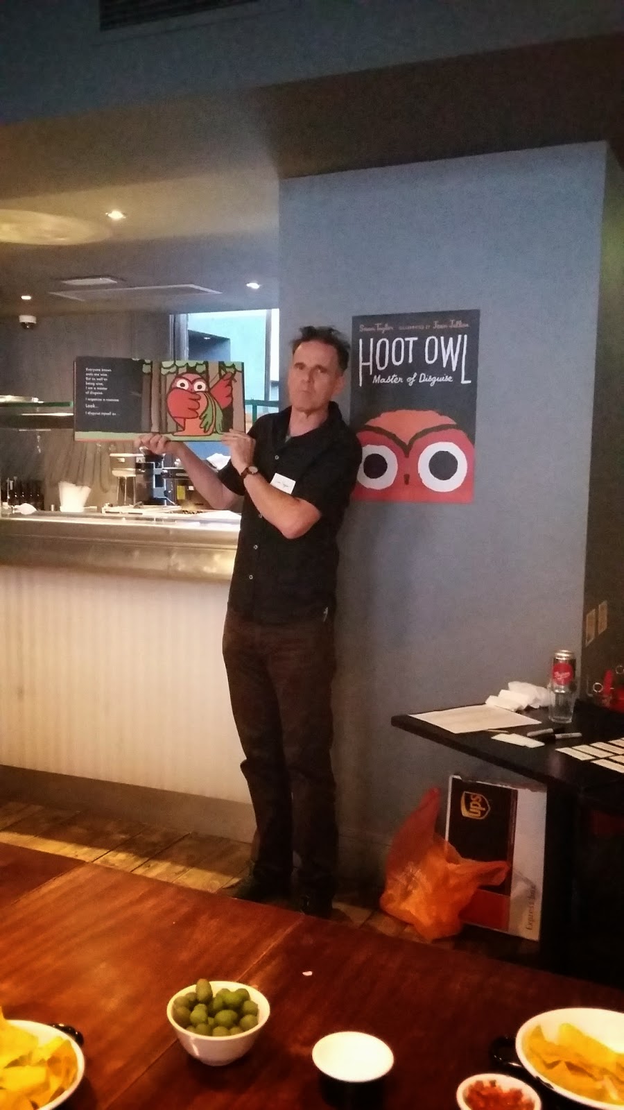 Picture Book Party: Hoot Owl: Master of Disguise by Sean Taylor and ...