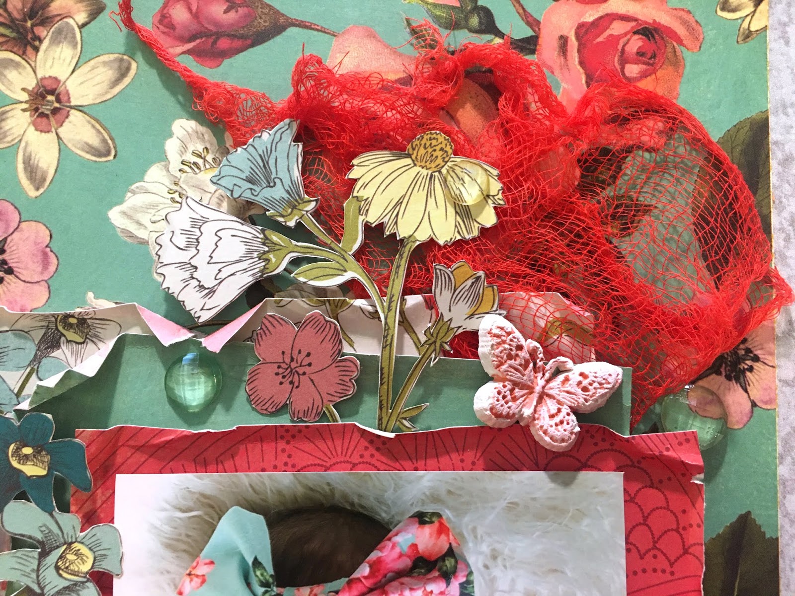 10 Best Tips and Tricks to Using & Mixing Bold Patterned Paper in Your ...