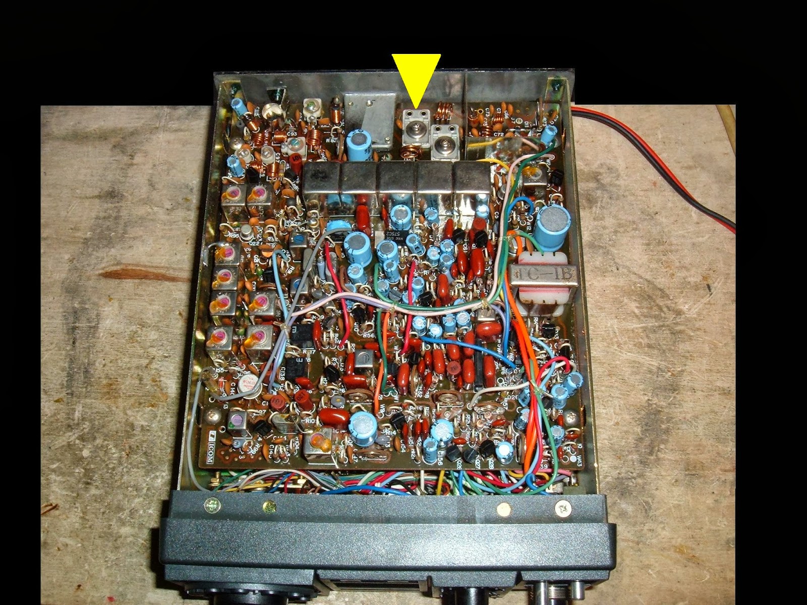 Der Bastelbunker - Die Basteldoku: Icom IC-240 - wenn die Sendeleistung ...