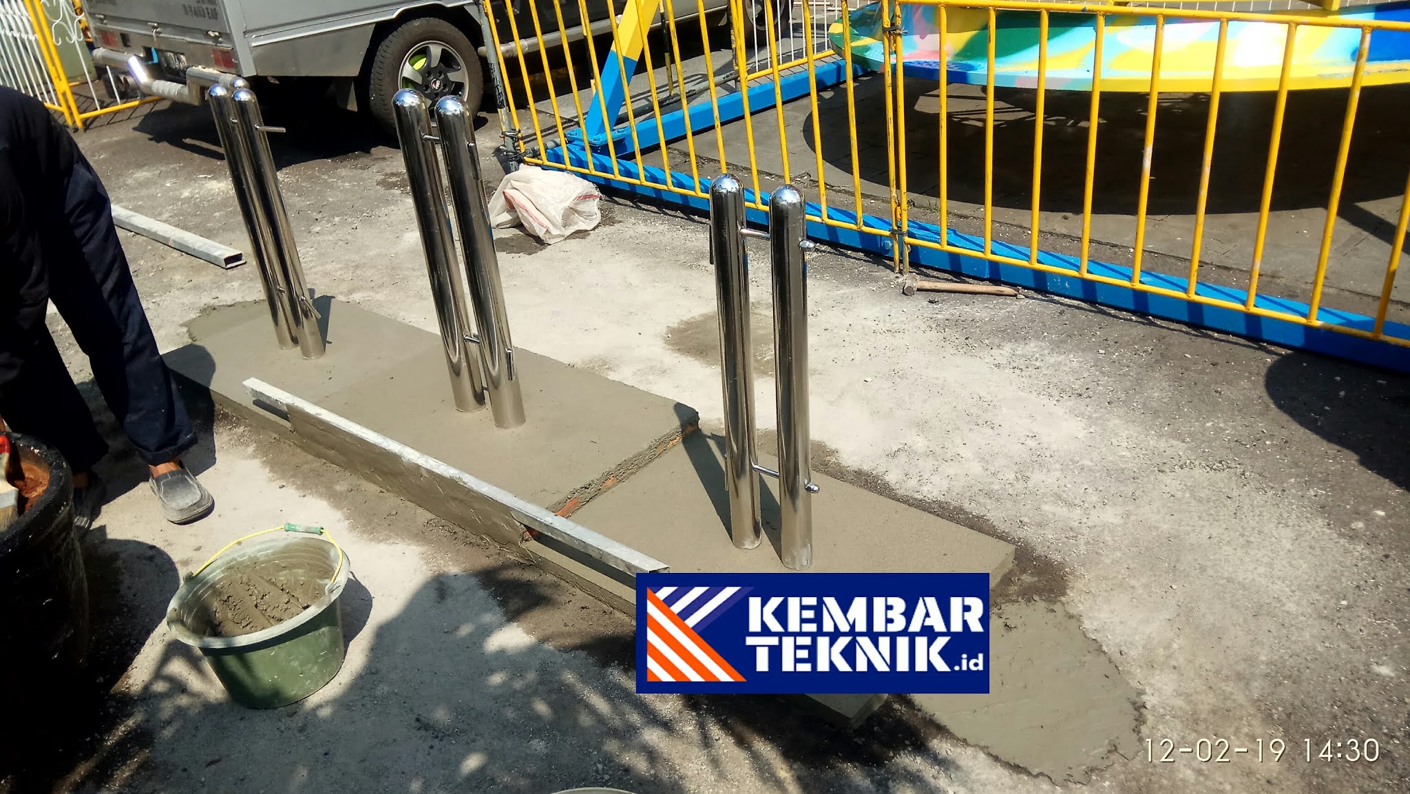 Harga Tiang Bendera - Daftar Harga Tiang Bendera Stainless Terbaru.