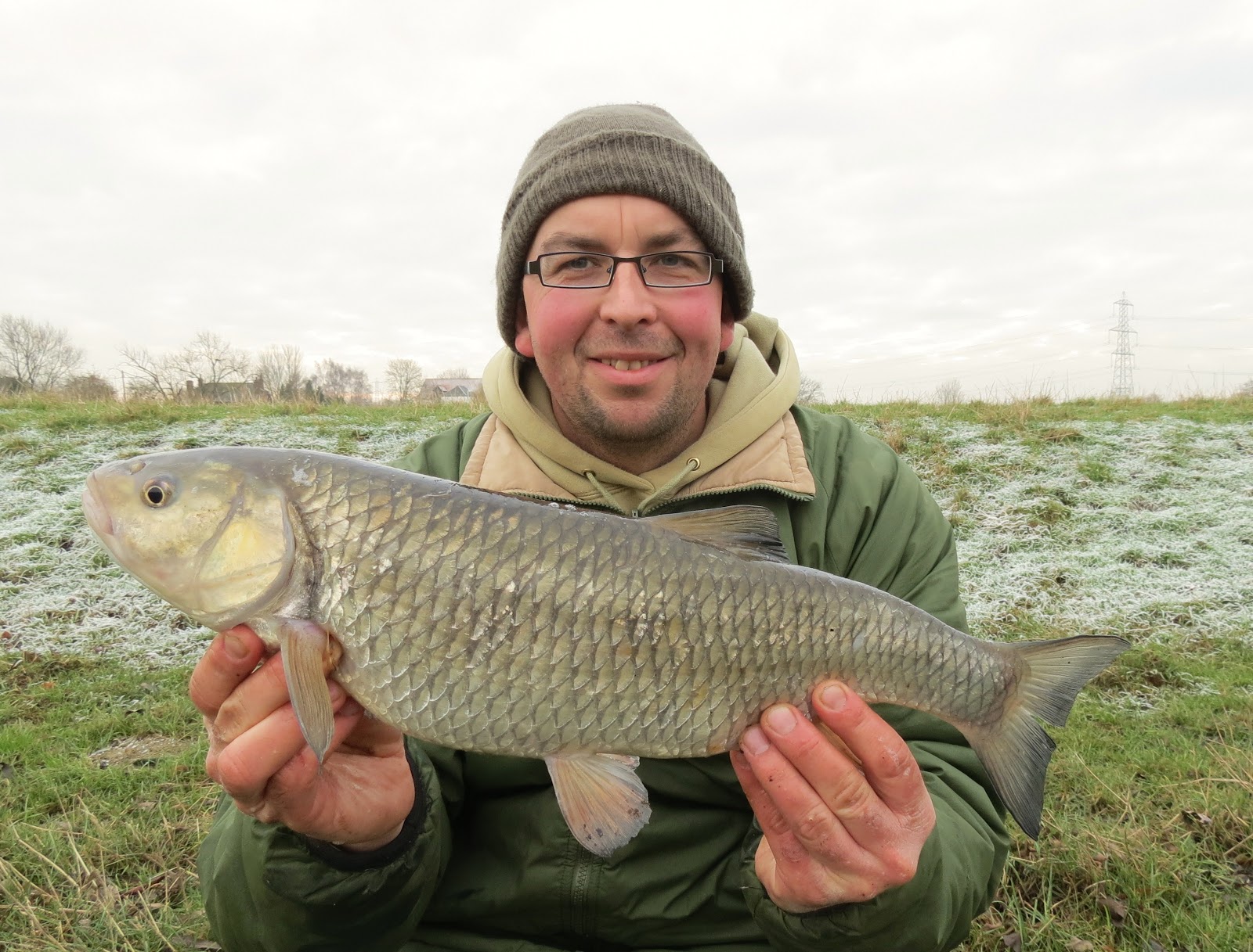 A Specialist Anglers Diary: River Soar chub fishing - using my loaf