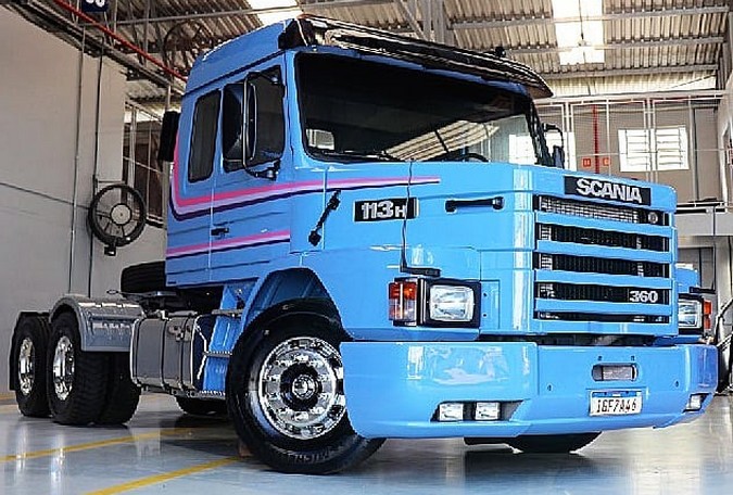 Brasdiesel entrega Scania 113H totalmente restaurado