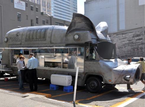 All things Bacon: Maximus-Minimus Food Truck