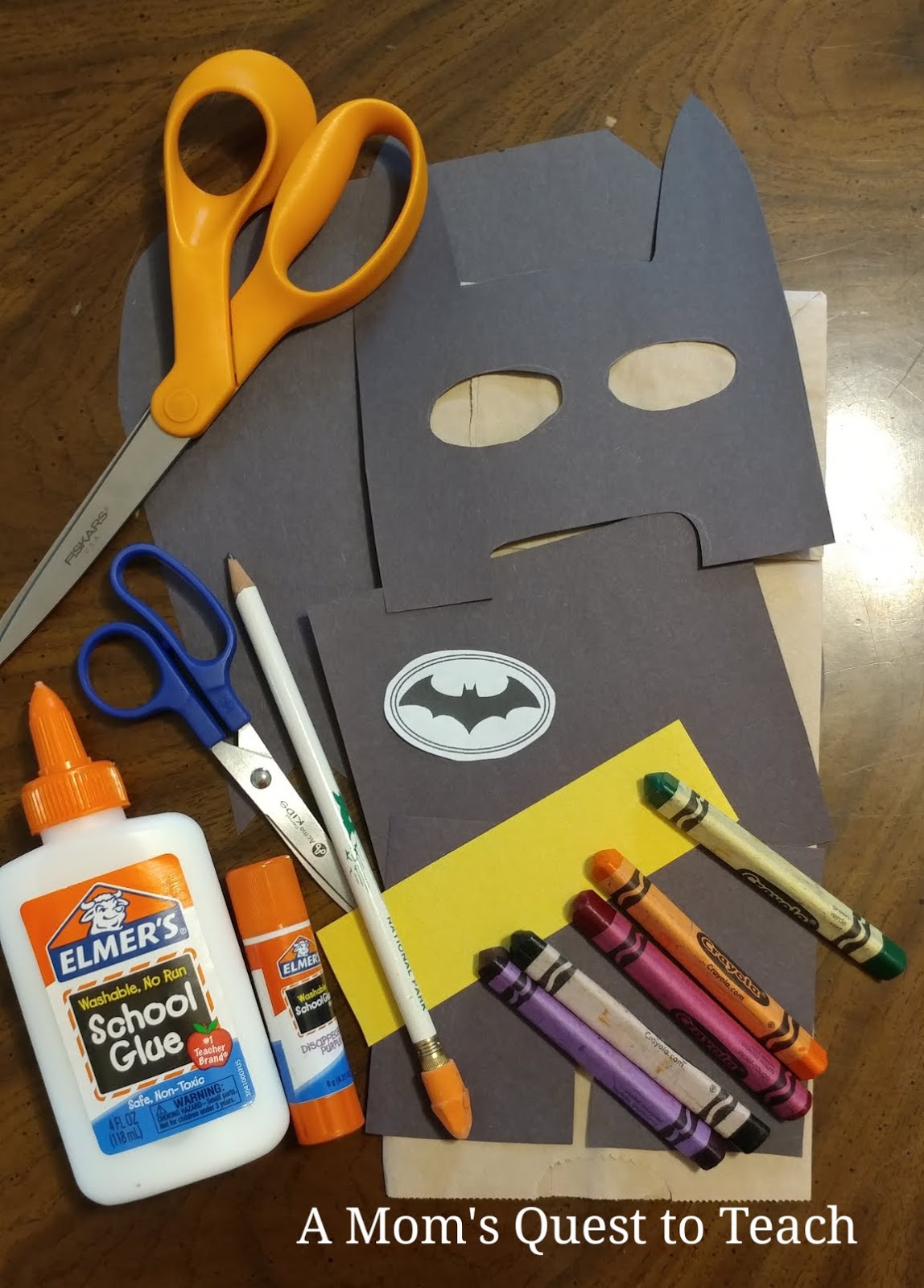 A Mom's Quest to Teach: Crafts: Superheroes & Villains: Batman Paper ...