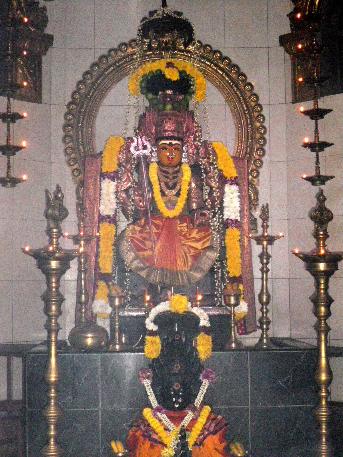 Spice Of India: Sri Maha Karumariamman Muneeswarar Temple, Ipoh (Perak)