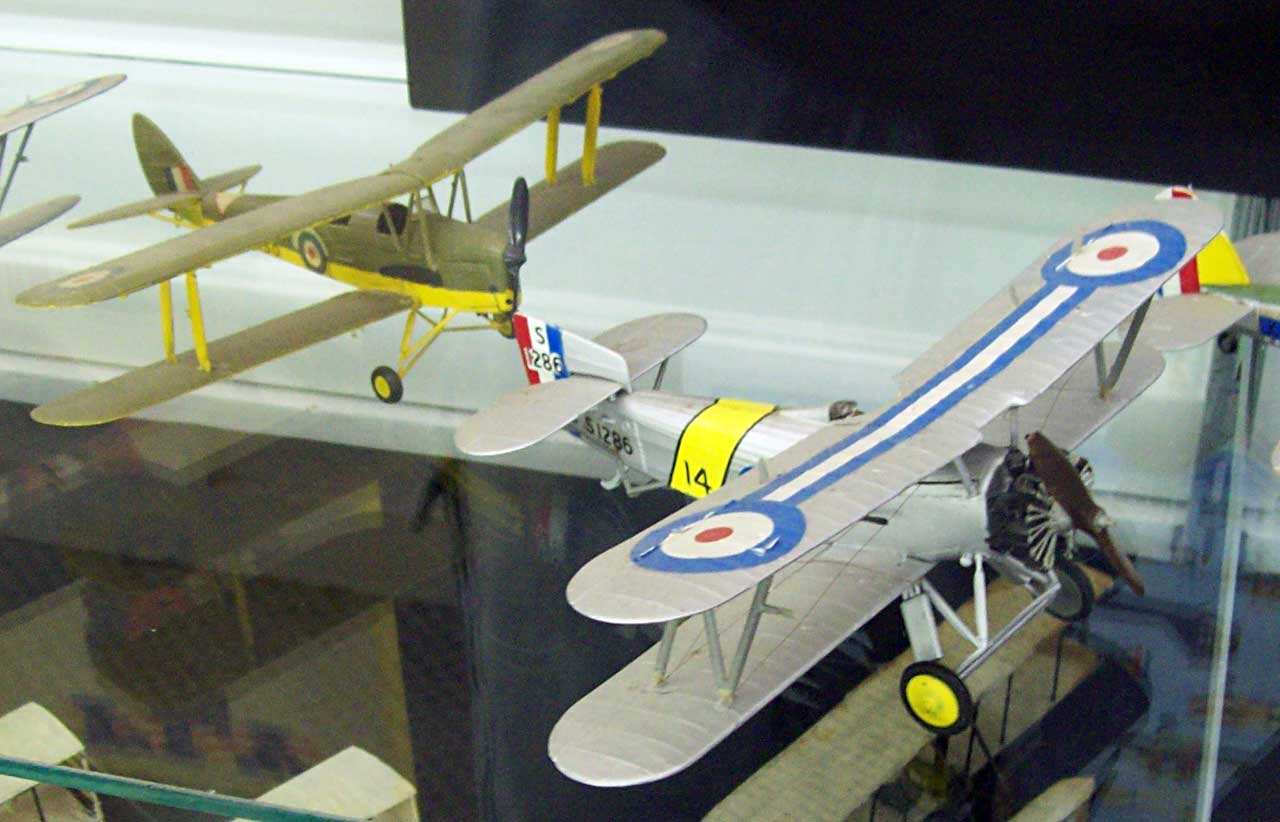 Poppular Photography: World War I Model Airplanes