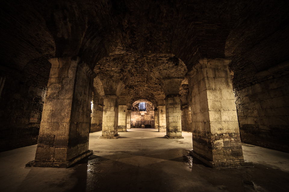 BLOG.RUSAJCZYK.COM: Piwnice Pałacu Dioklecjana