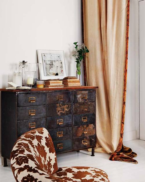 Roses and Rust: Beautiful Brown