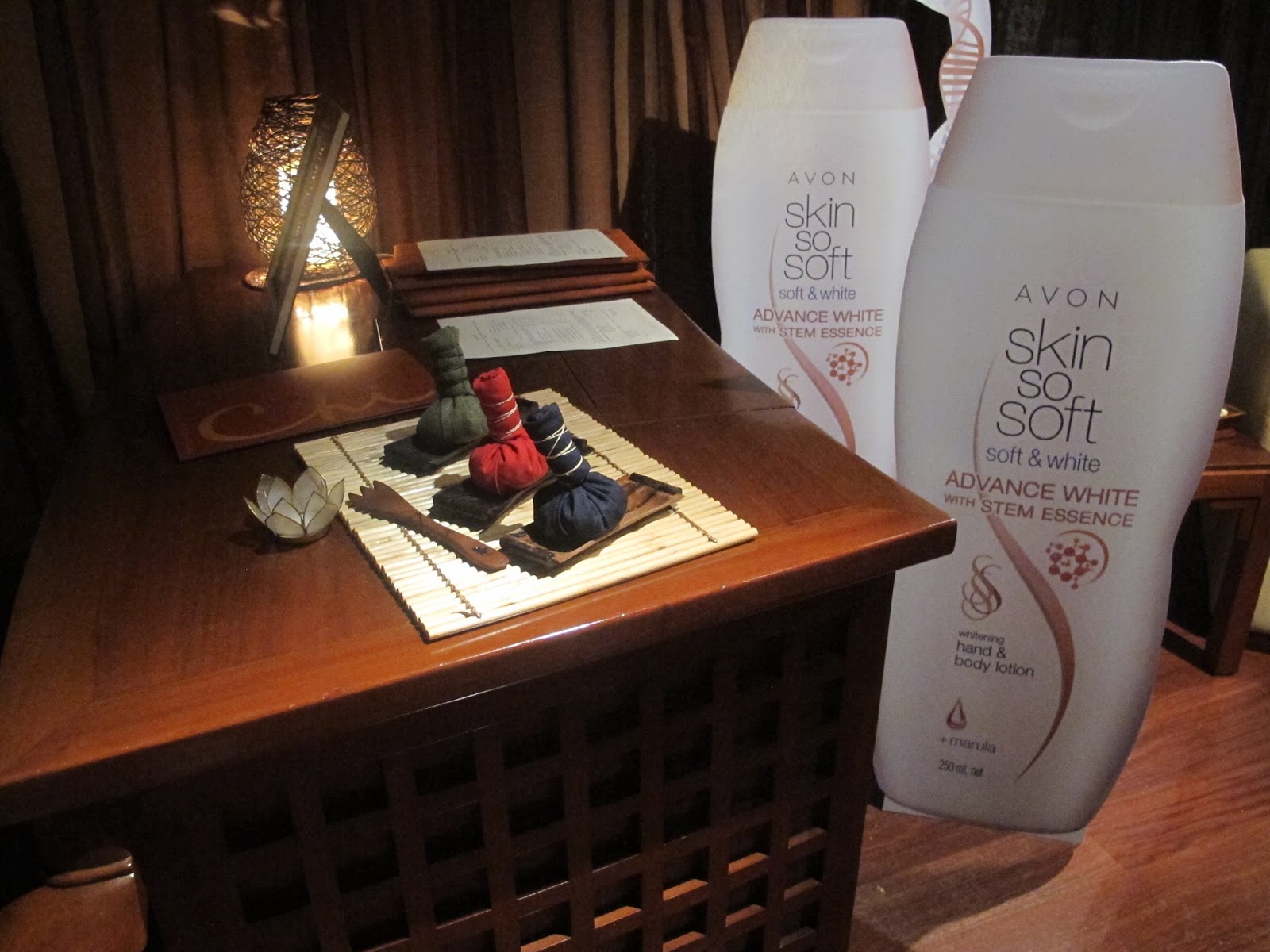 Avon's Maine Attraction!♥ - ARTSY FARTSY AVA