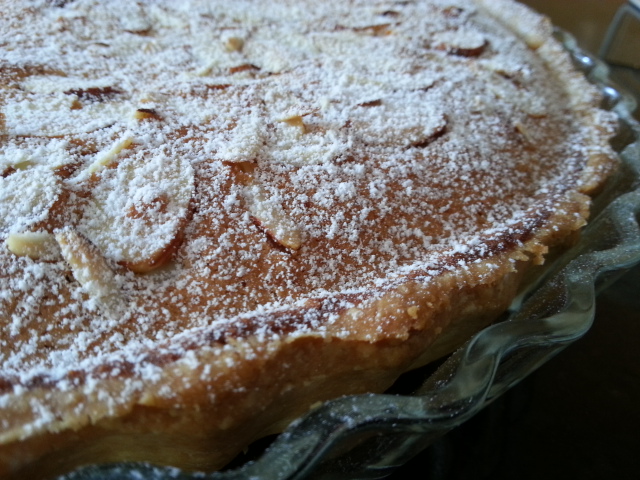 Shekinah Deli: Tarte amandine