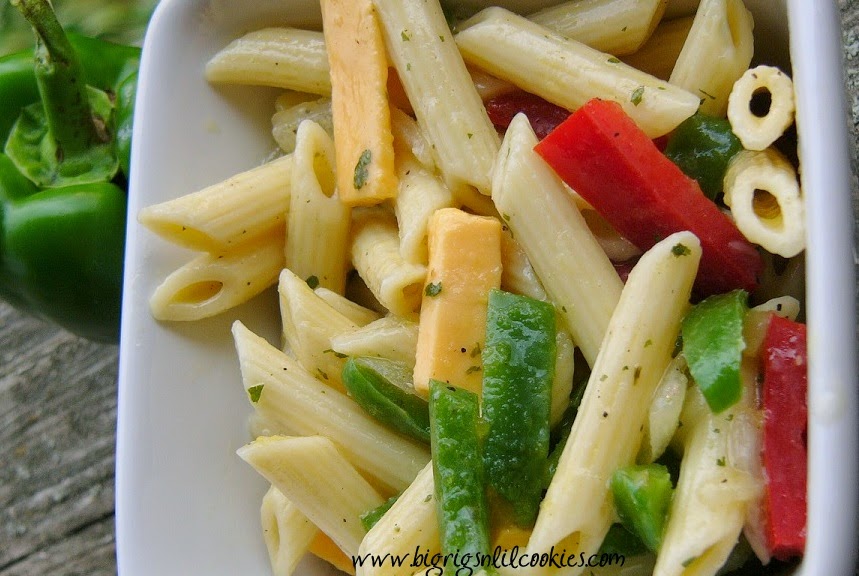 Big Rigs 'n Lil' Cookies: Three Pepper Pasta Salad