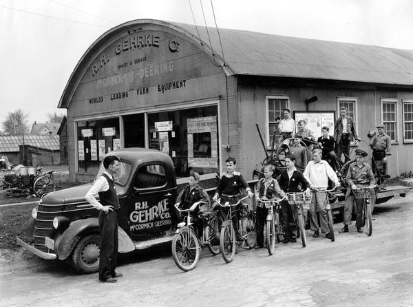 Just A Car Guy: 1942 Black Creek Wisconsin, Boy Scouts scrap metal ...