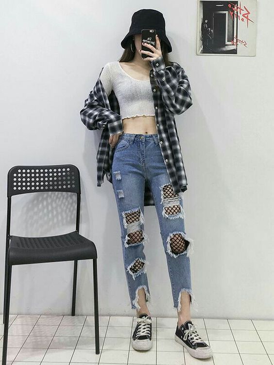 KOREAN OUTFITS: 'Jeans rotos (ripped jeans)' ♥