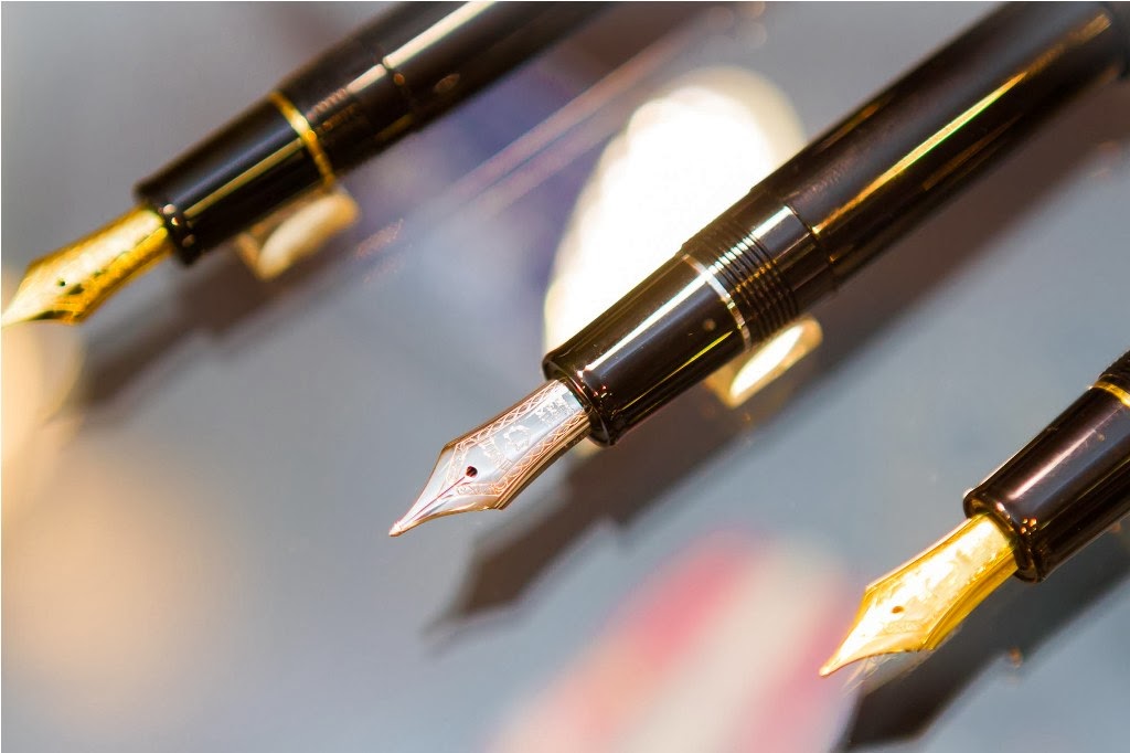 Scribe Writing Essential: Keeping the Tradition of Reading and Writing ...