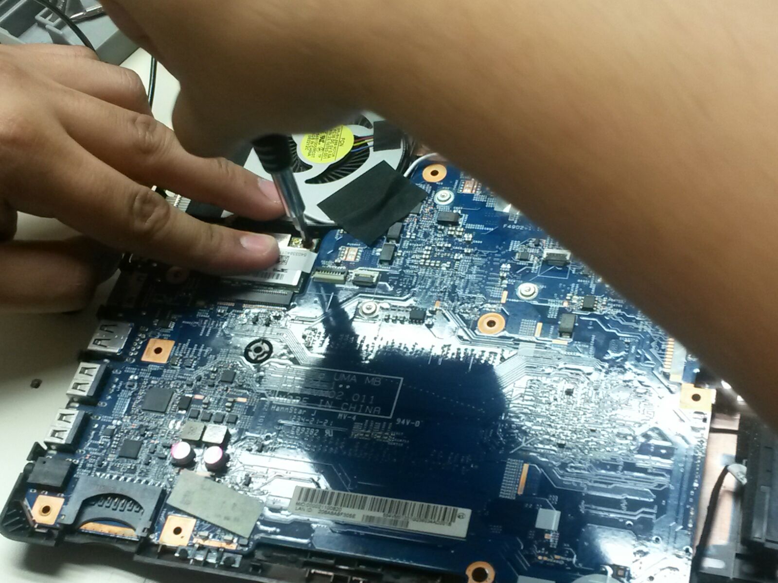 Introduccion al Hardware: PASOS PARA EL DESENSAMBLE Y ENSAMBLE DE UNA ...