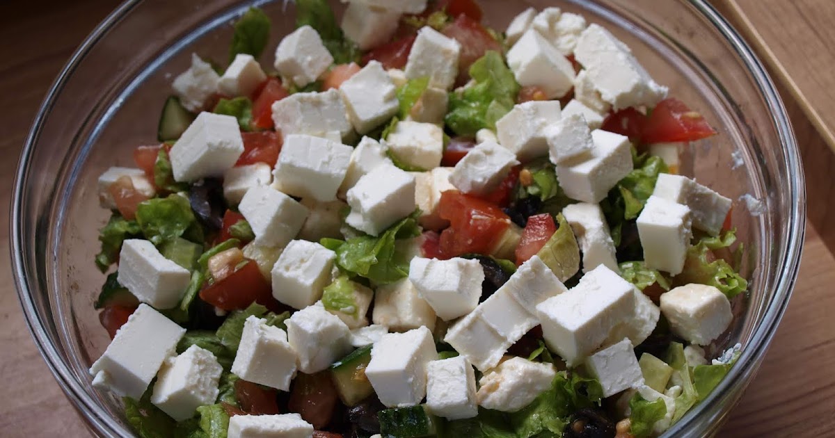 baltoje lėkštėje: Graikiškos salotos