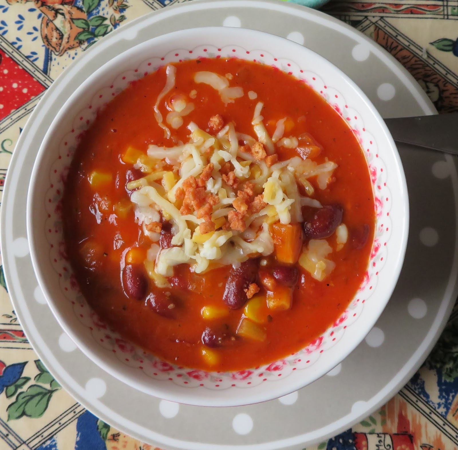 Hearty Tomato & Bean Soup | The English Kitchen