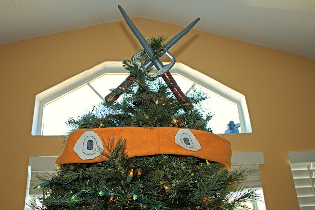 The Sewer Den: Cowabunga Christmas: Mutated Christmas Tree