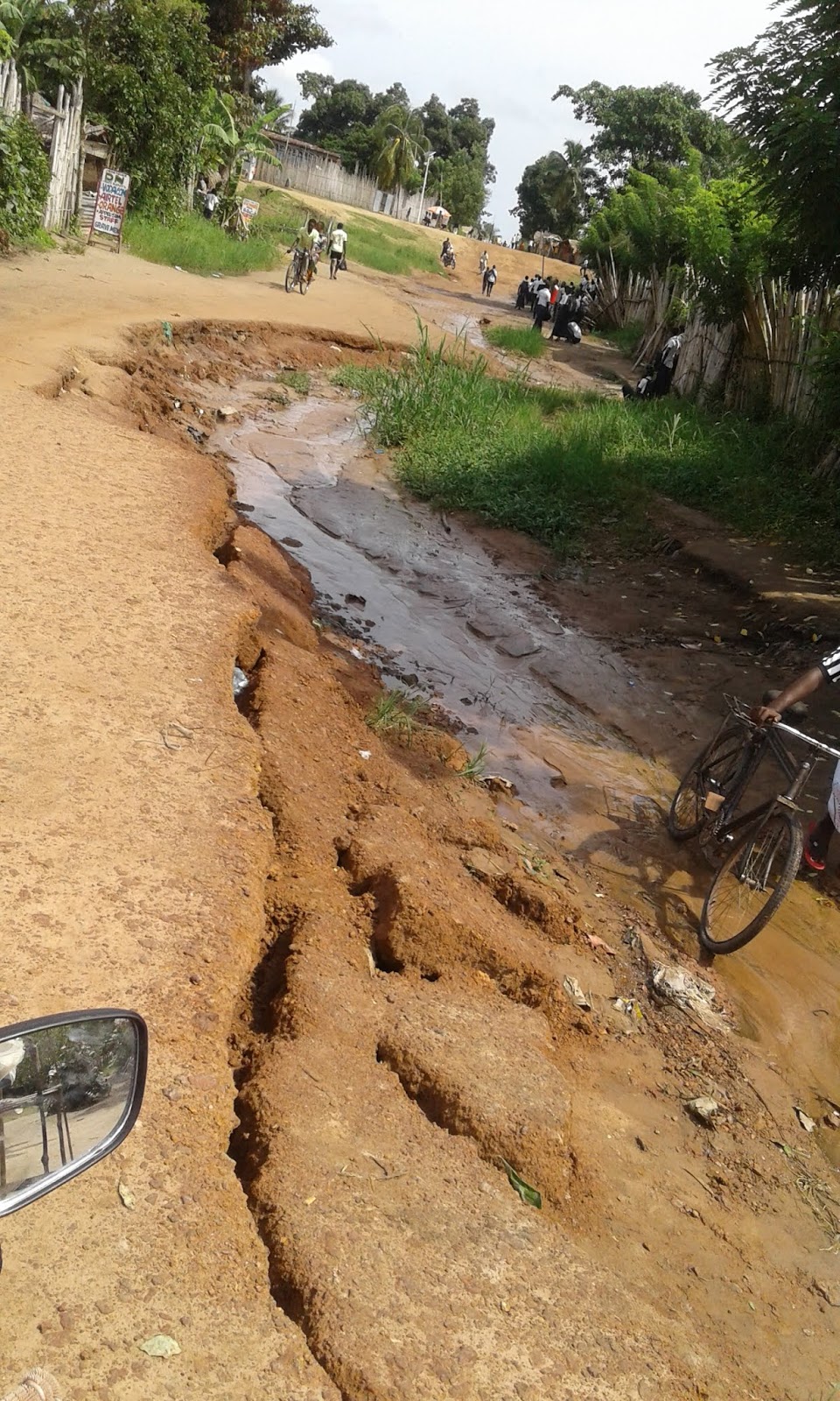 Bumba Notre Dame: LA CITE DE BUMBA SINISTREE D'INONDATIONS Bumba Notre Dame: LA CITE DE BUMBA SINISTREE D'INONDATIONS