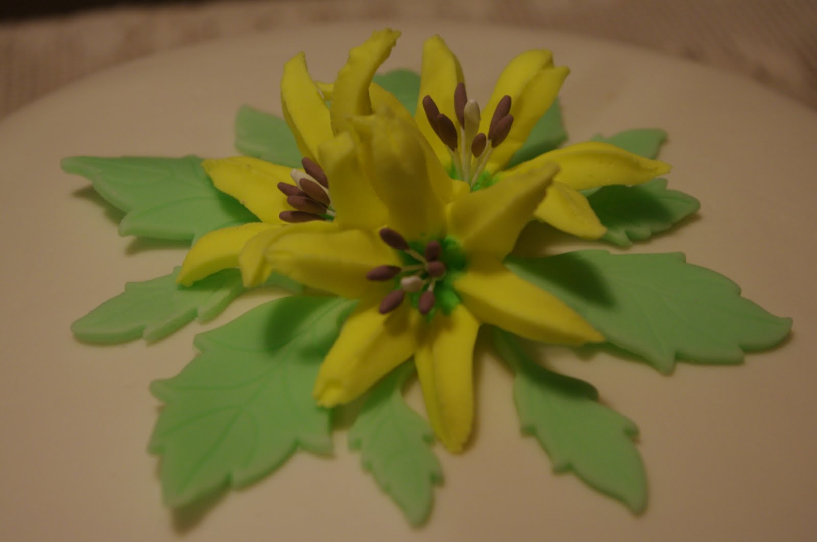 4 goodness bake!: royal icing lilies