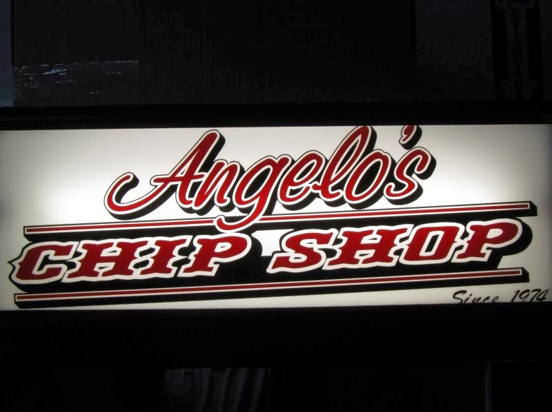 Burger Club - Winnipeg: Angelo's Chip Shop: 3.9/5