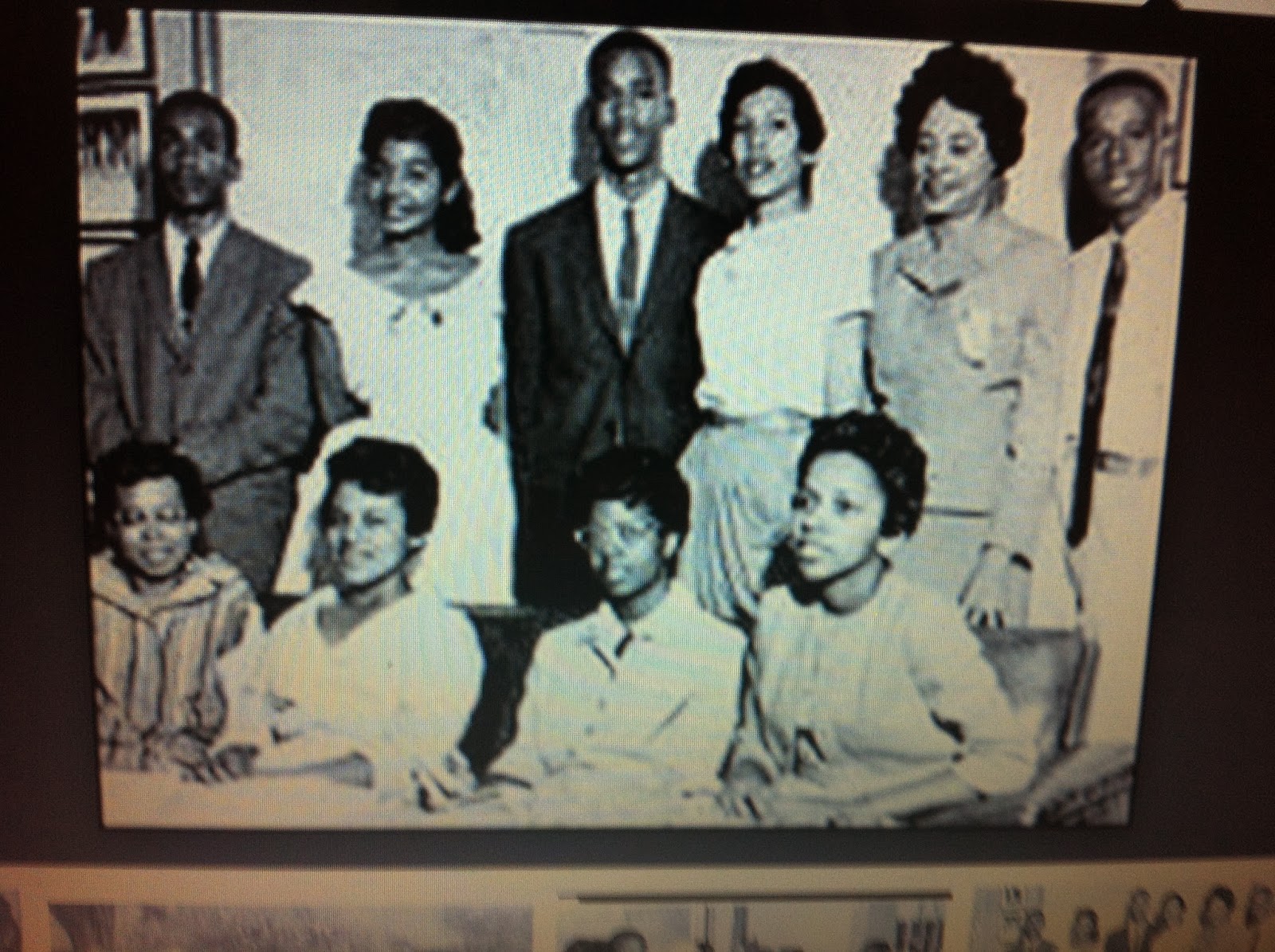 THE BLACK SOCIAL HISTORY:: BLACK SOCIAL HISTORY : THE LITTLE ROCK NINE ...