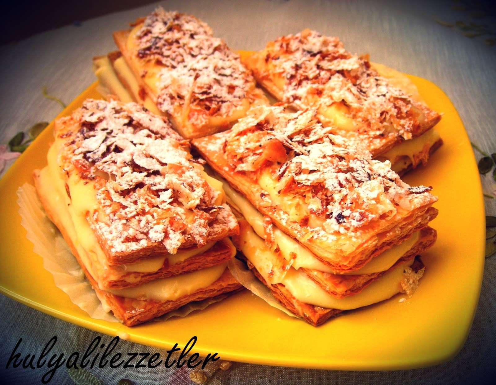 hülyalı lezzetler: Napolyon Pastası ( milföyle)