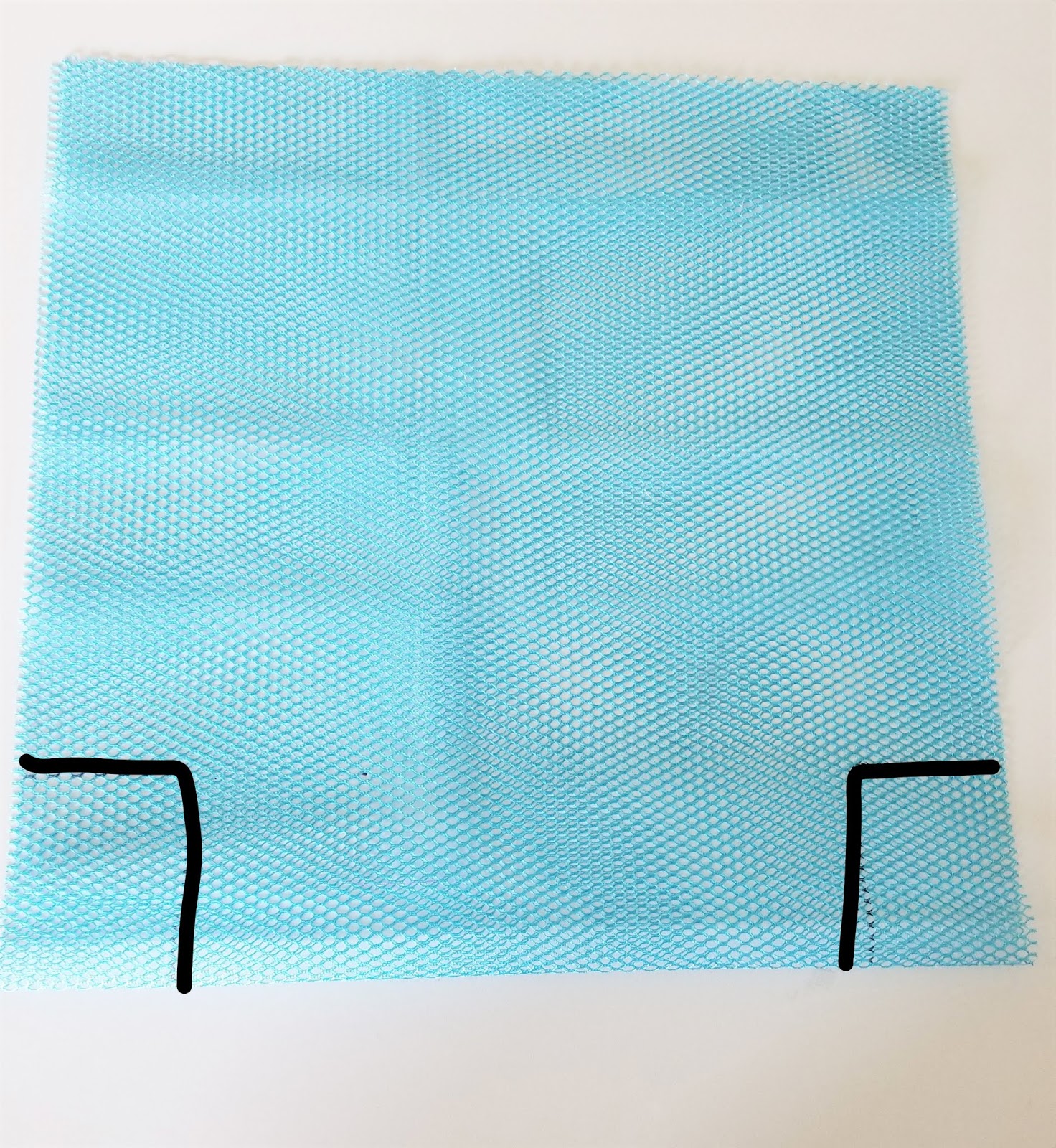 Simple DIY Mesh Beach Bag - Free Sewing Pattern | Sew Simple Home