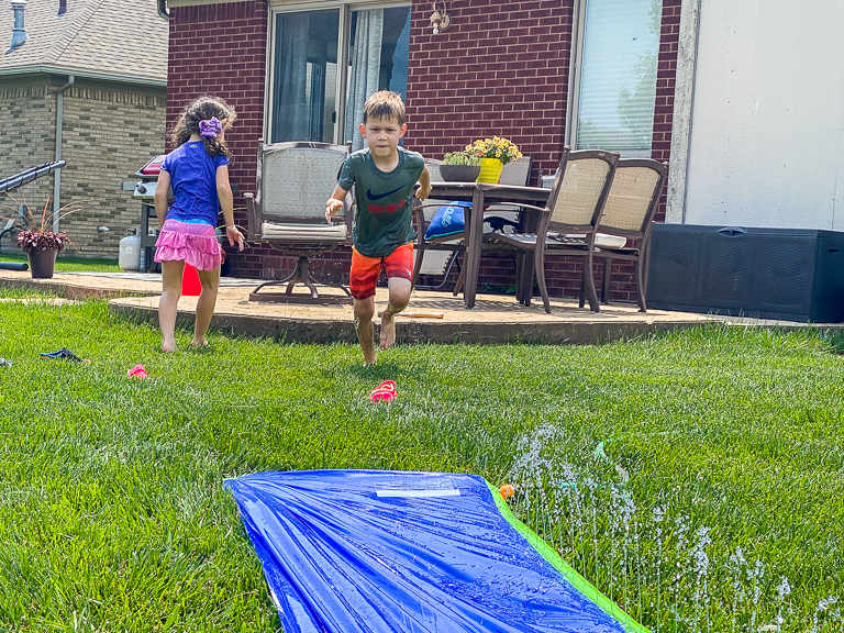 Tales of the Flowers: Michigan - Fun times playing in water