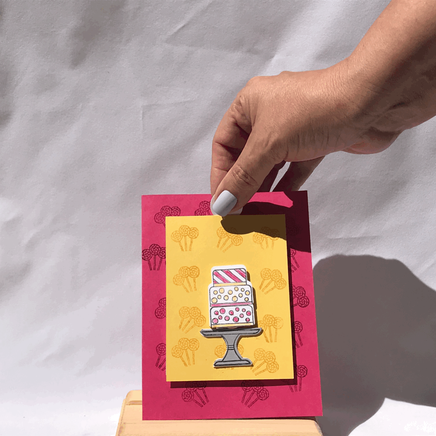 Maria's Creative Place: Cake Surprise Slider Card